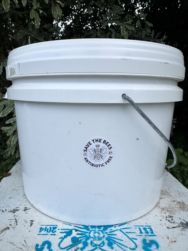 14kg Bucket of Raw Antibiotic-free Honey – Bee the Cure